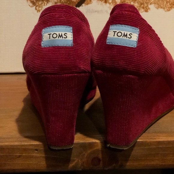 Toms | Shoes | Toms Red Corduroy Wedges | Poshmark